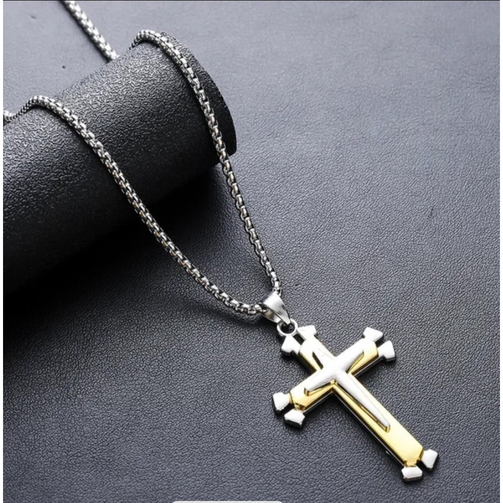 Colier bărbați, pandantiv cruce bicolor placat cu aur, inox, 45cm - eMAG.ro
