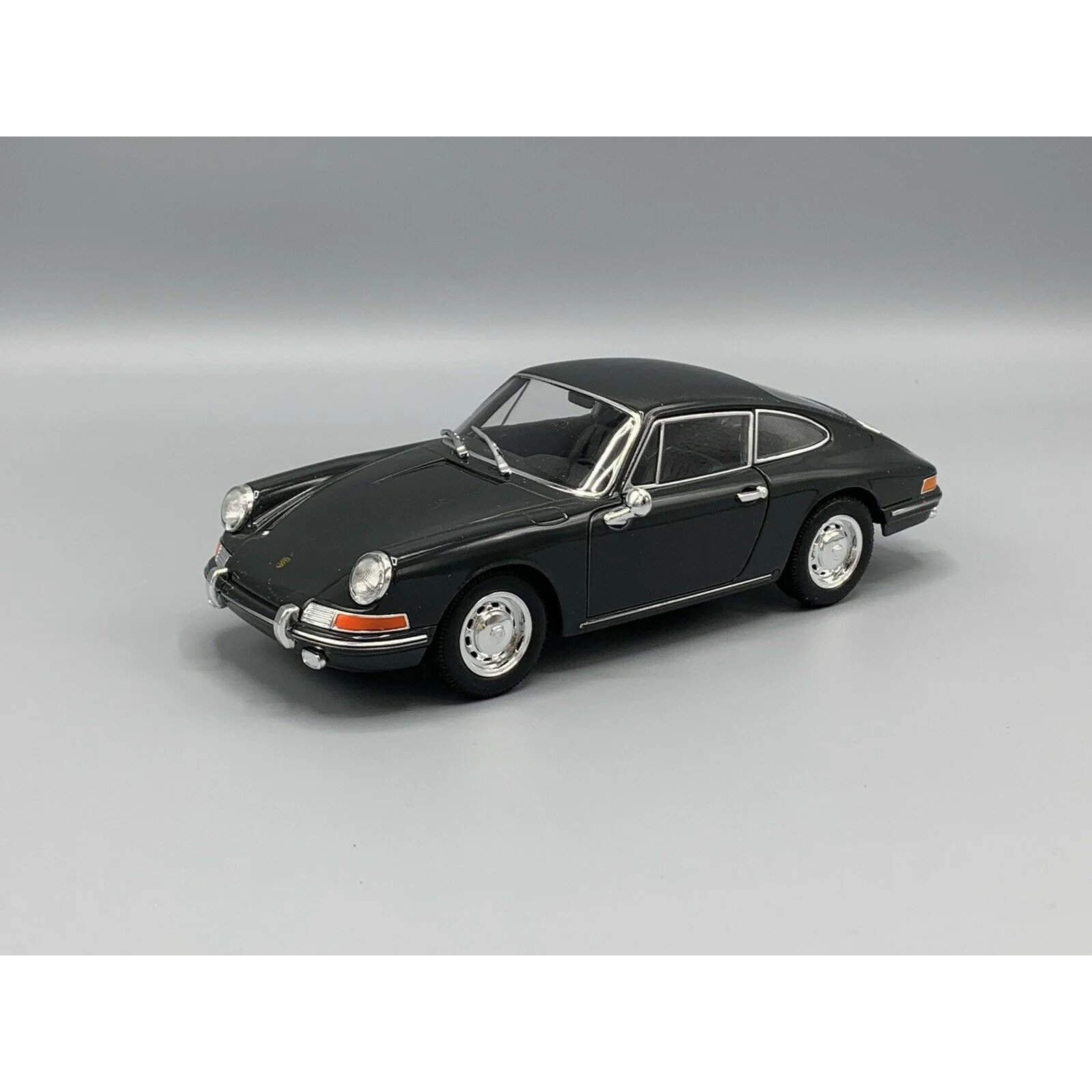 Macheta auto Porsche 911 1964, 1:24, negru, metal - eMAG.ro