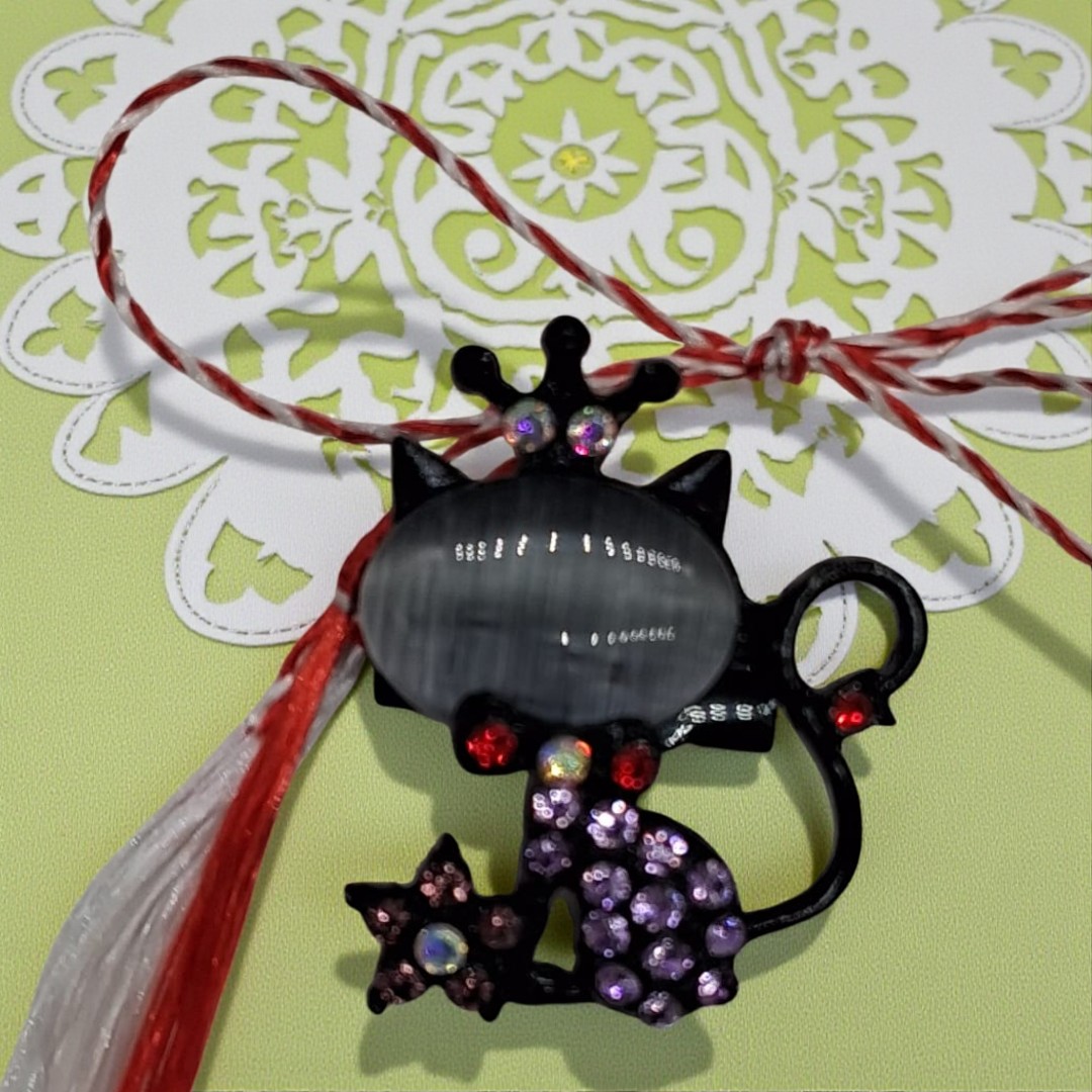 Gasca nebuna: Set 4 Brose Martisor cu Animalute Haioase - eMAG.ro