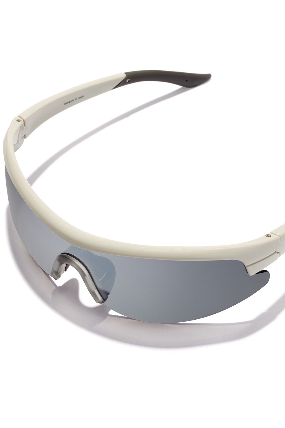 Hawkers, Ochelari de soare wrap unisex cu lentile polarizate, Gri, 00 ...