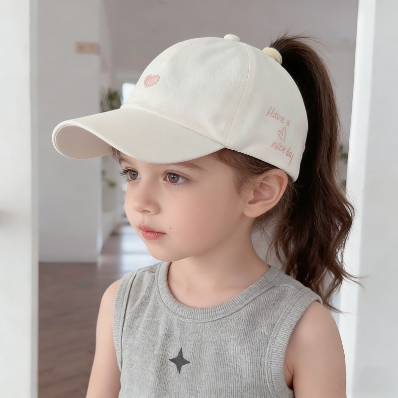 Sapca soare copii cu orificiu pentru coada, bej, marime 48-54 cm - eMAG.ro
