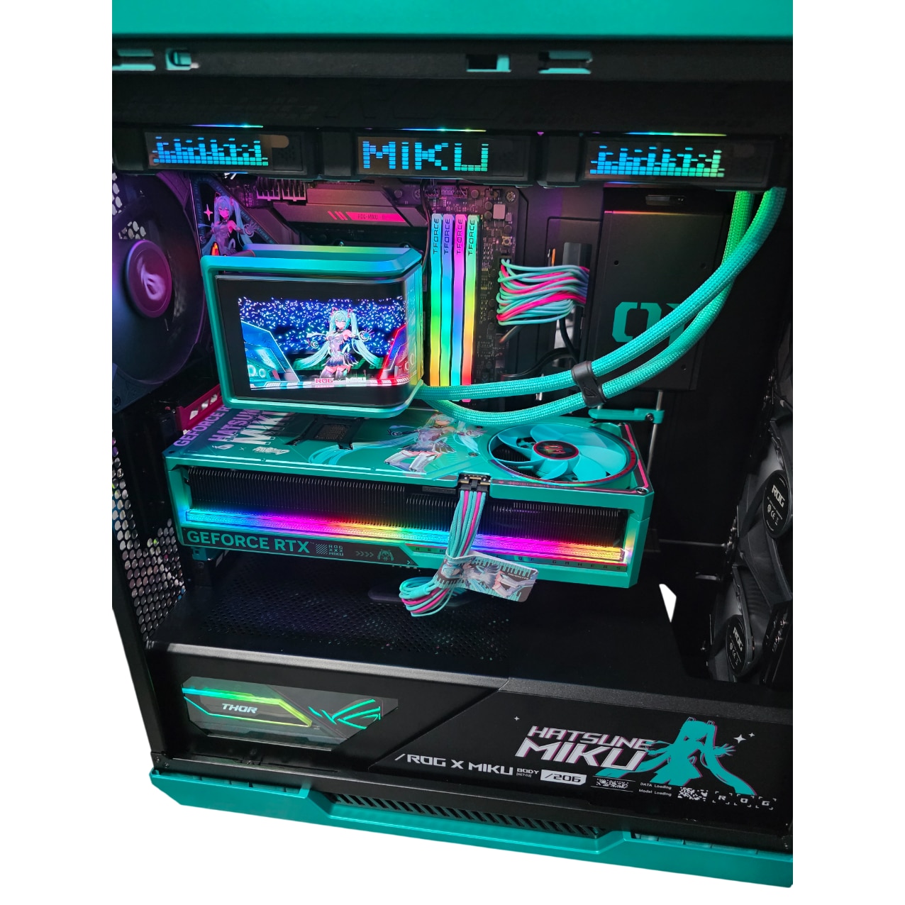 Sistem Asus ROG Hatsune Miku Limited Edition Powered by MCO, AMD Ryzen ...