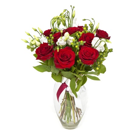 Букет от рози и еустома Roflora Чиста рубинена любов - eMAG.bg
