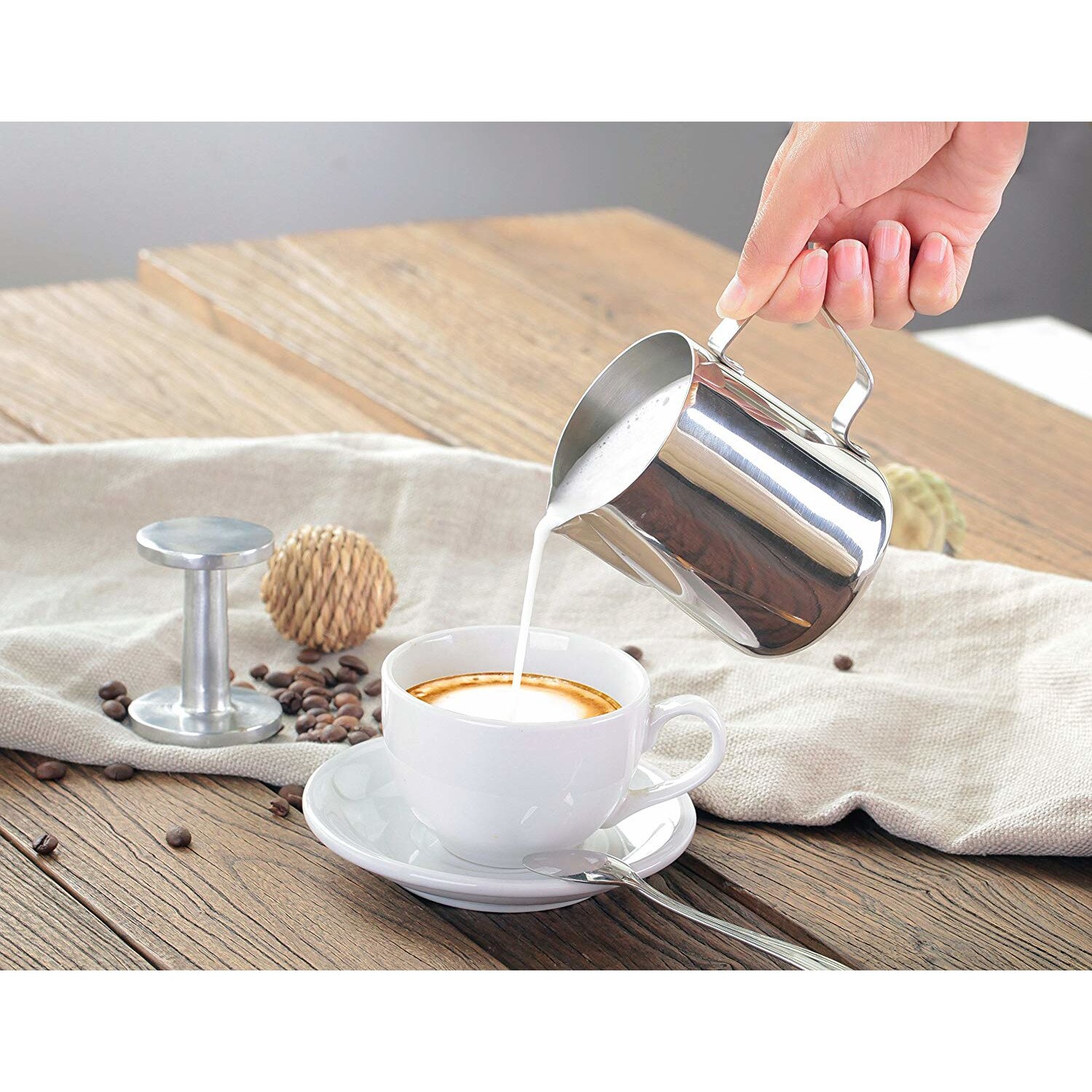 Cana din inox, latiera pentru spumare cu maner, Fackelmann, cana de ...