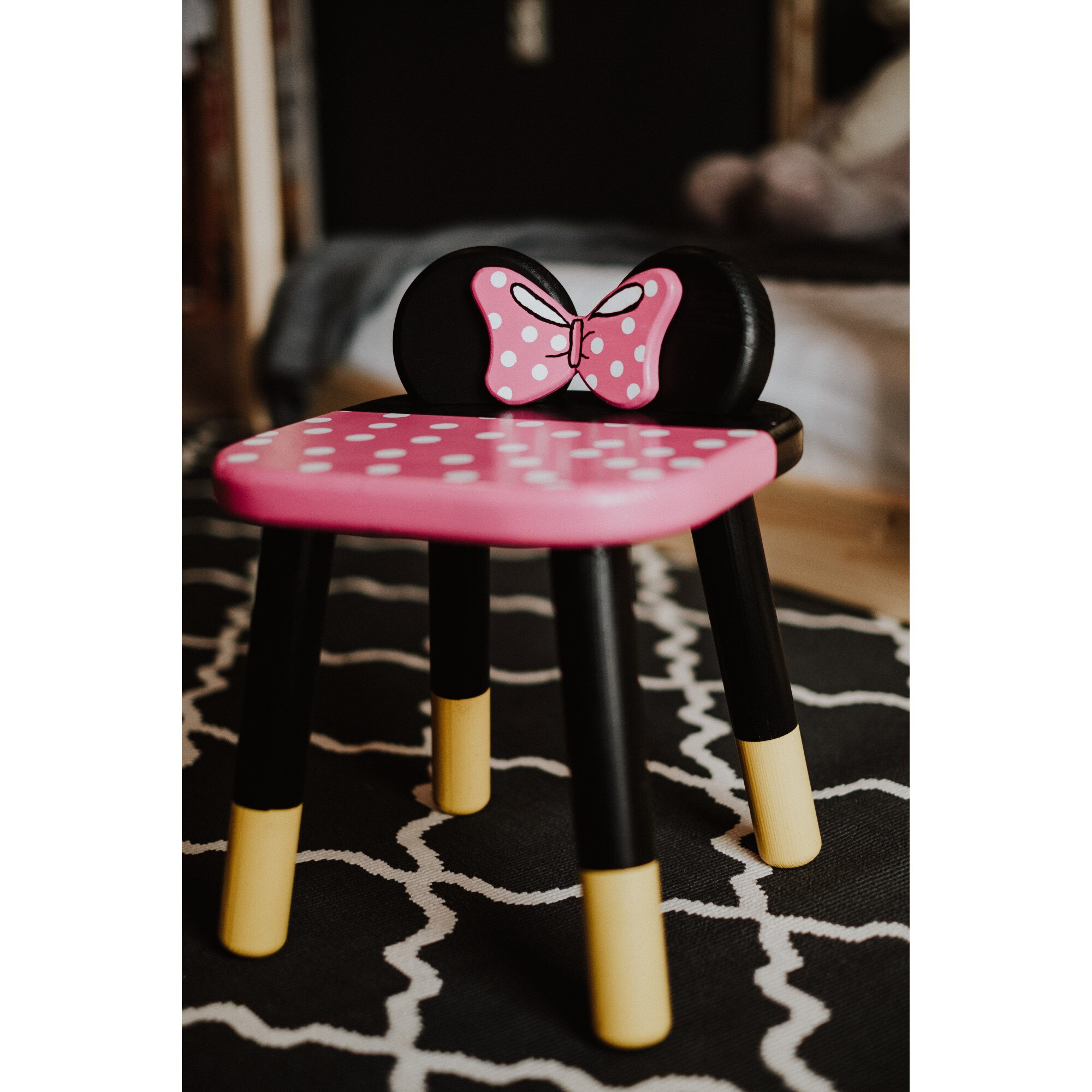 Scaun Minnie pentru copii din lemn si pictat manual - Bubuland, Roz ...