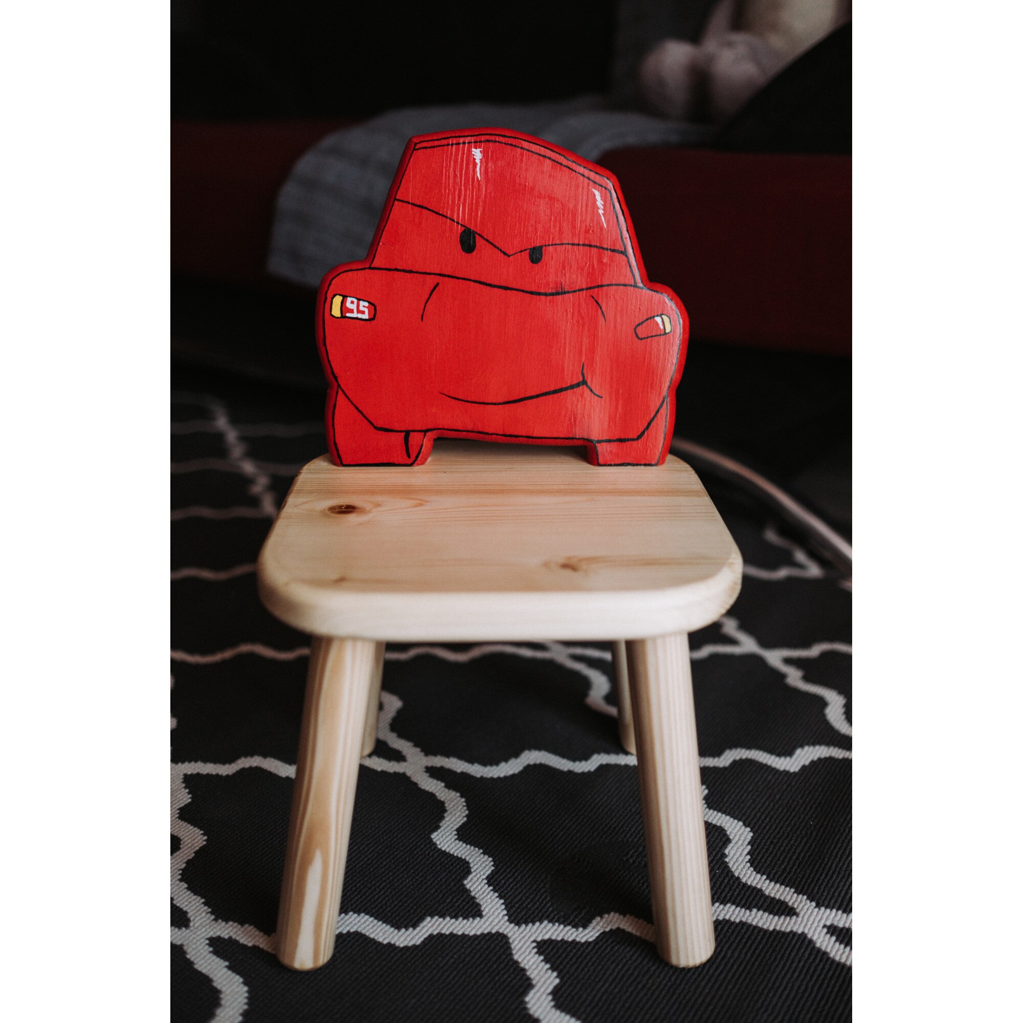 Set Cars masa si scaun din lemn si pictat manual - Bubuland - eMAG.ro