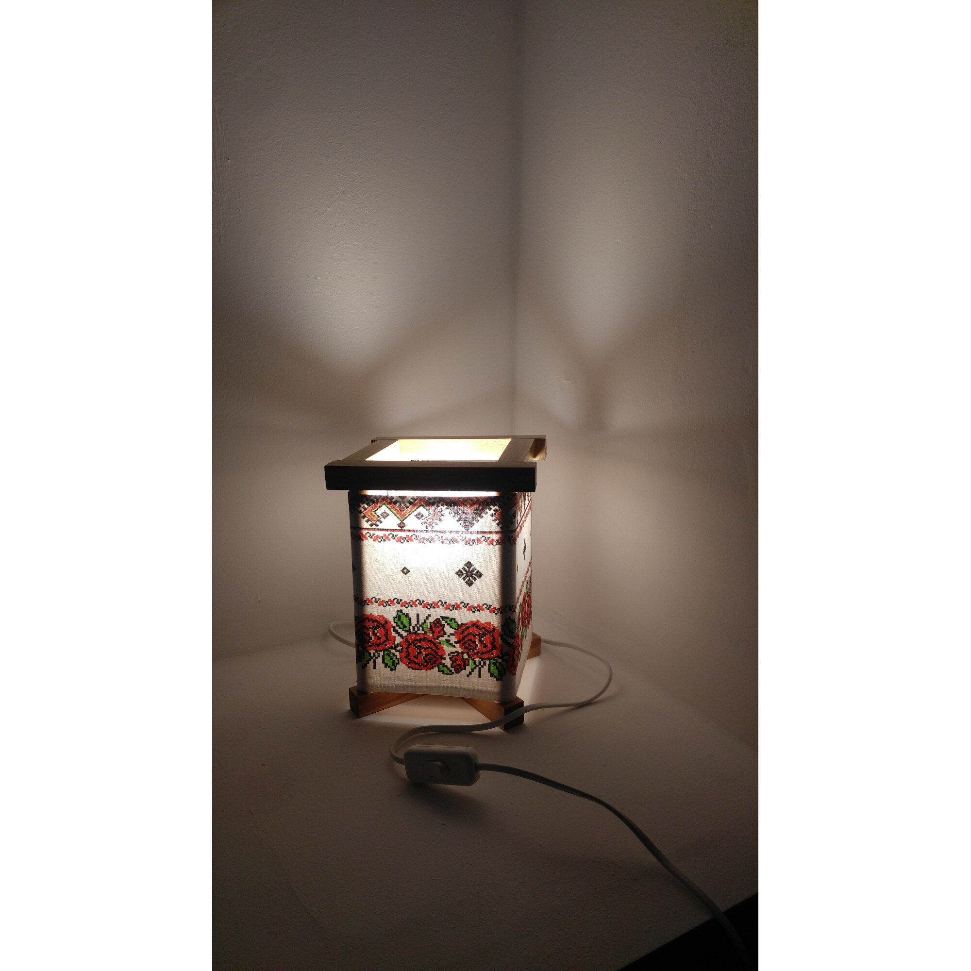 Veioza rustica cu motiv popular, Multicolor - eMAG.ro