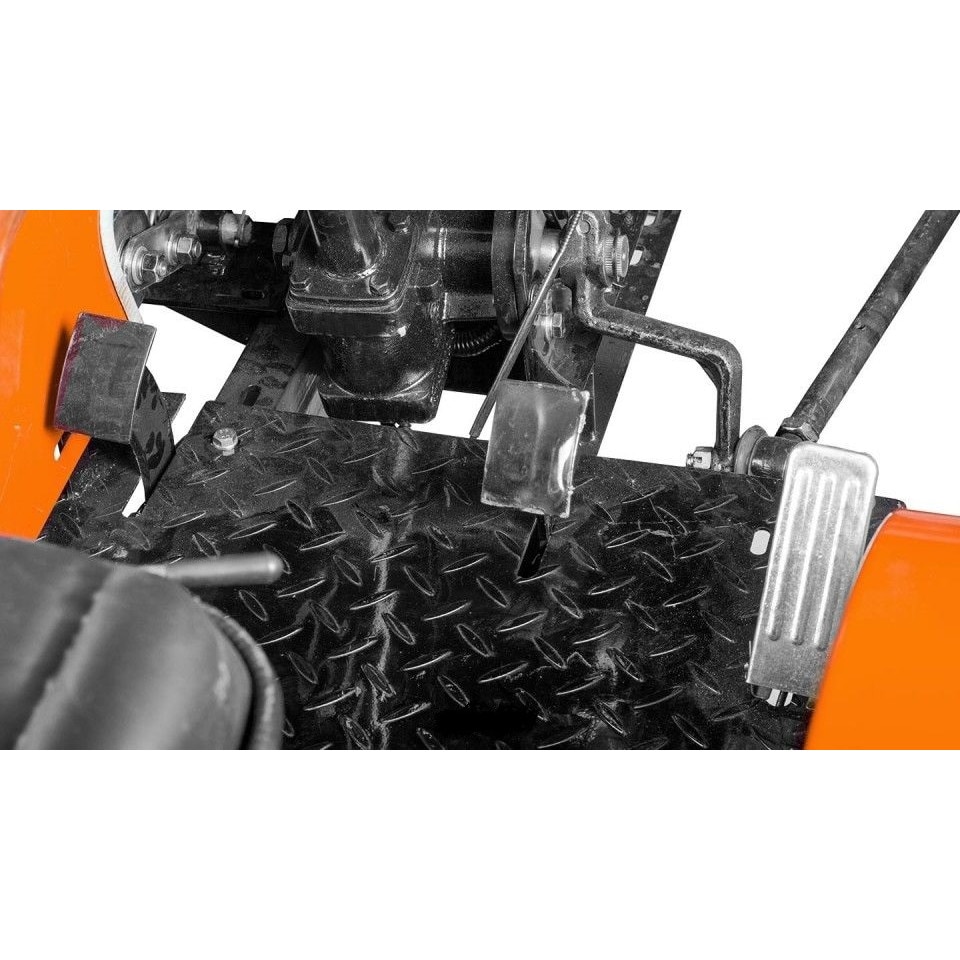 Tractor pentru gradina KENTAVR T-18, 18 cp. Dotat cu freza de 1,2m si ...