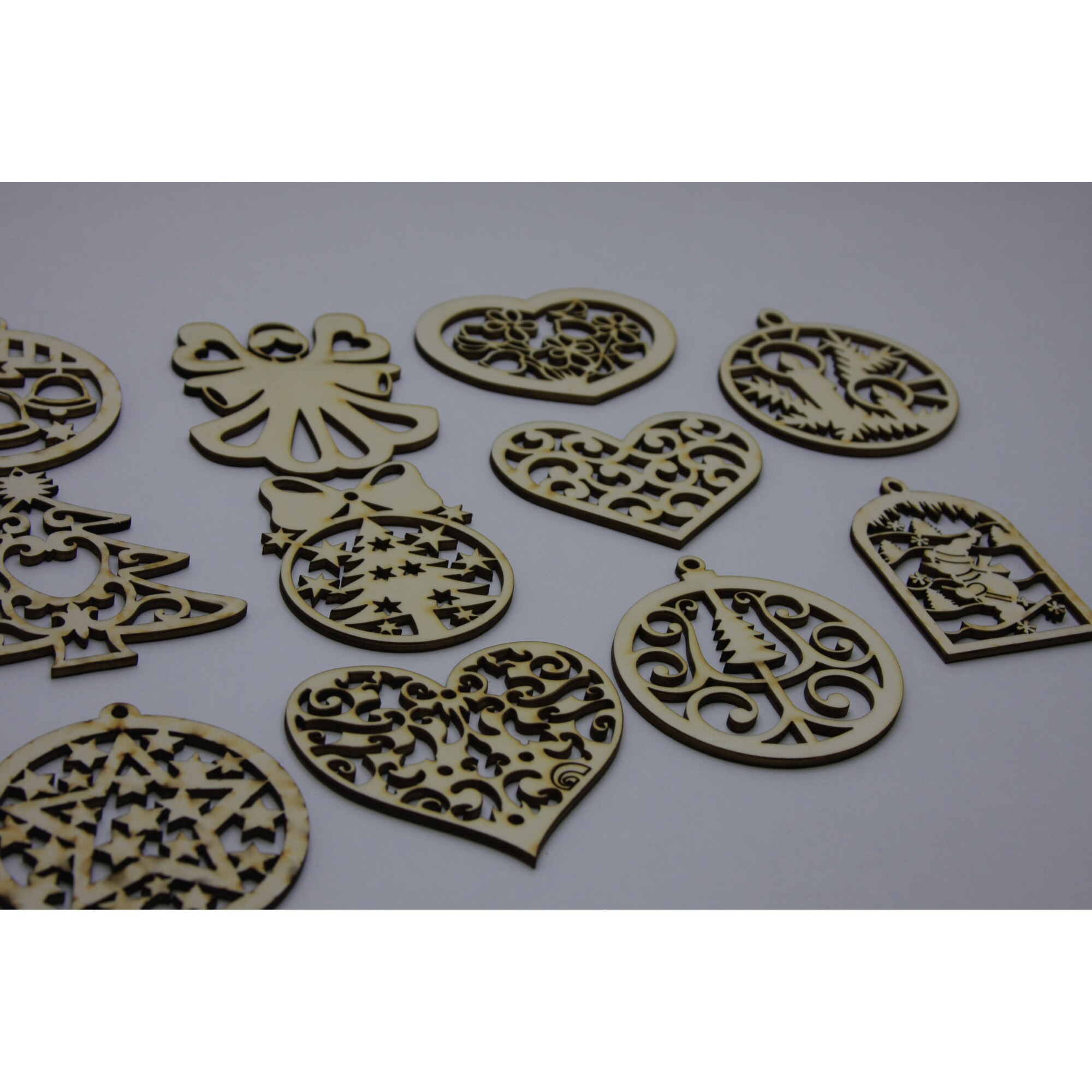 Globulete de Craciun,set 11 buc ,diverse forme, clopotei,inimioare ...