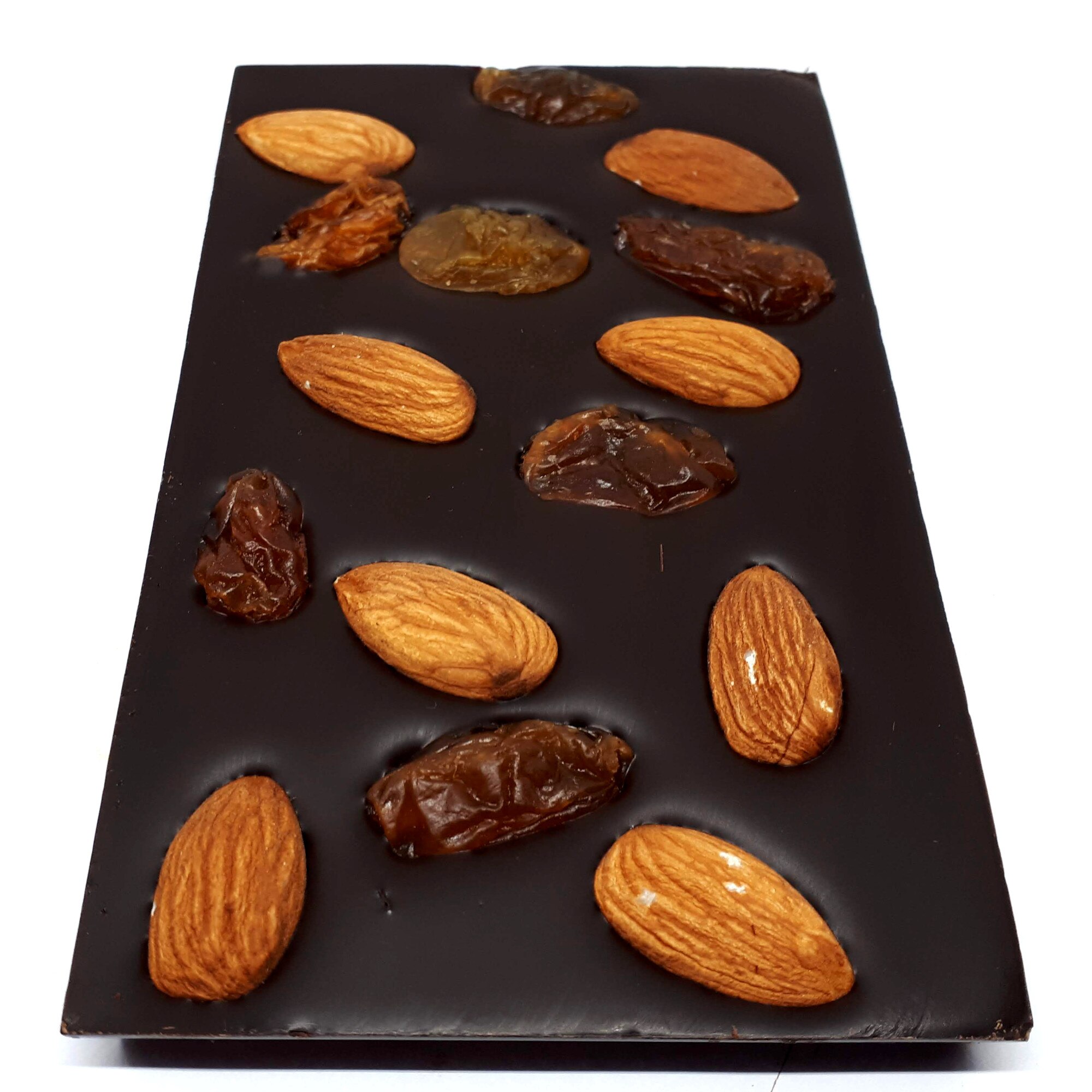 Tableta de ciocolata neagra 71% cu migdale si stafide aurii - PaulaAna ...