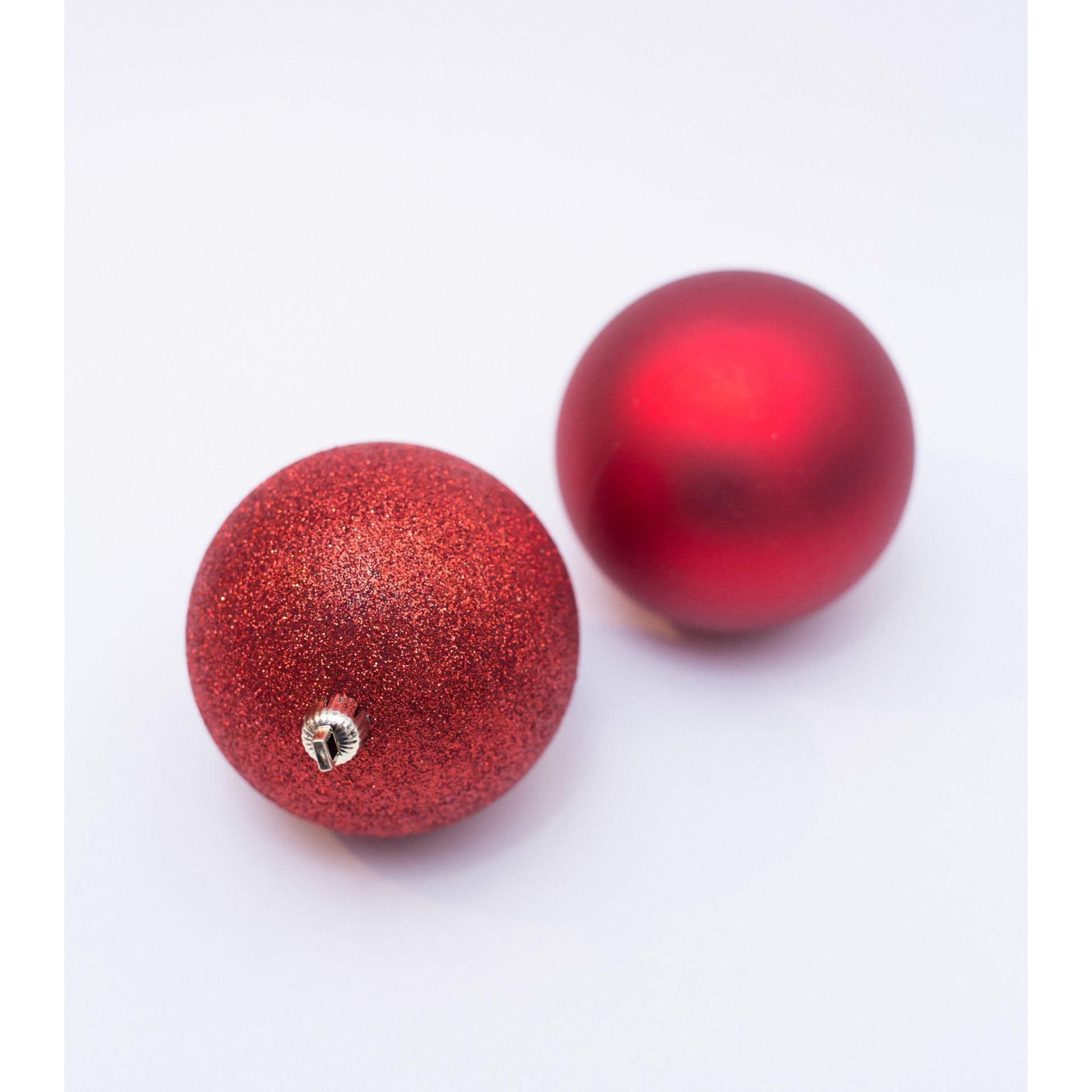 Set de 12 globuri rosii mari, 8 cm - eMAG.ro