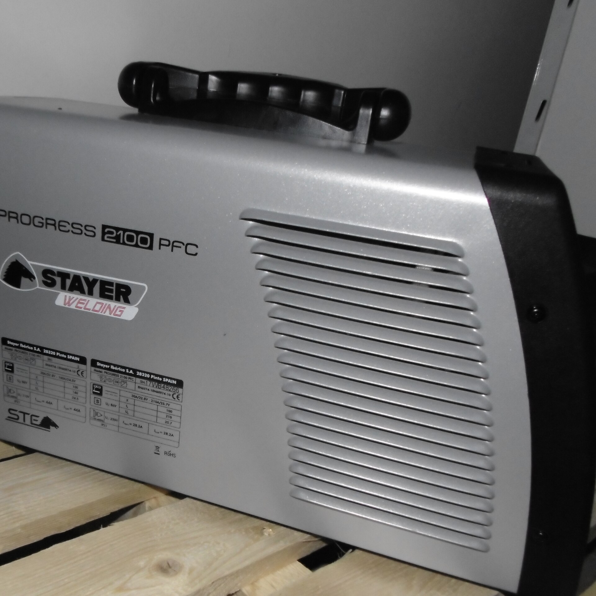 Инверторен електрожен Stayer PROGRESS 210 А PFC - eMAG.bg