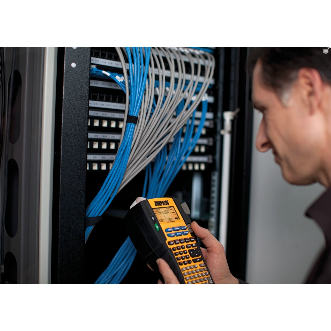 Imprimanta cabluri electrice Dymo Rhino 5200 KIT si 4 x banda vinil ...