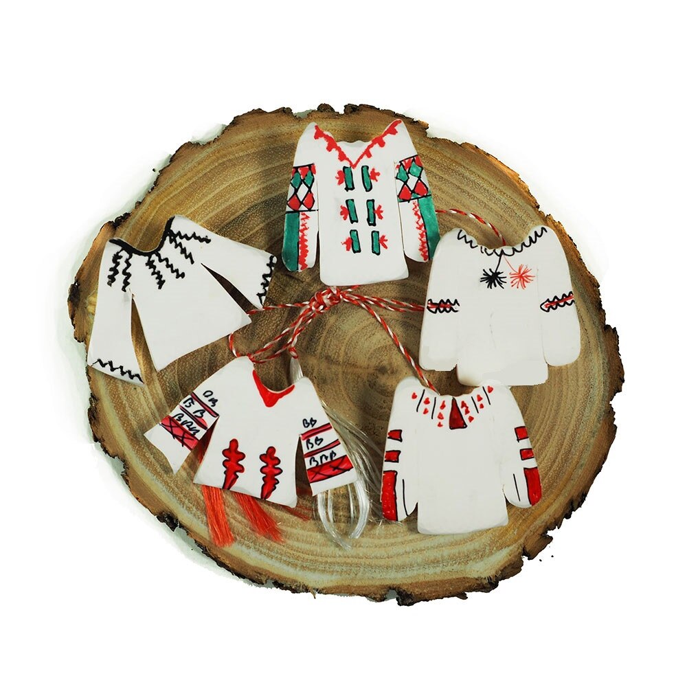 Set 5 bucati martisoare traditionale lucrate manual, marca Tracolla ...