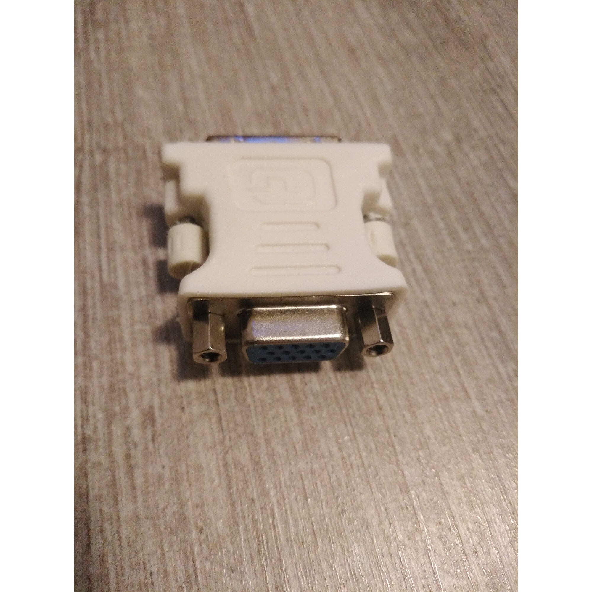 Mufa Adaptor DVI 29p tata la VGA mama - eMAG.ro