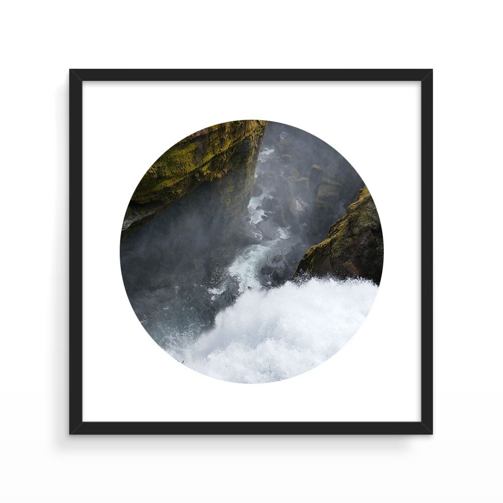 Tablou cu Rama de Lemn Neagra Cascada vazuta de sus Peisaje Peisaje ...