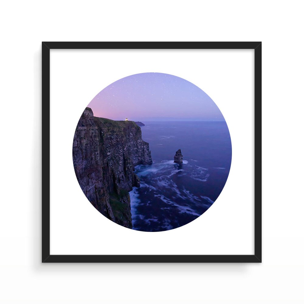 Tablou cu Rama de Lemn Neagra Peisaj intunecat cu marea Peisaje Peisaje ...