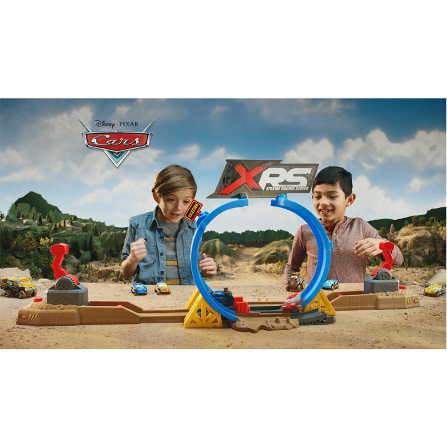 Set de joaca Disney Cars - Mud Racing Crash - eMAG.ro