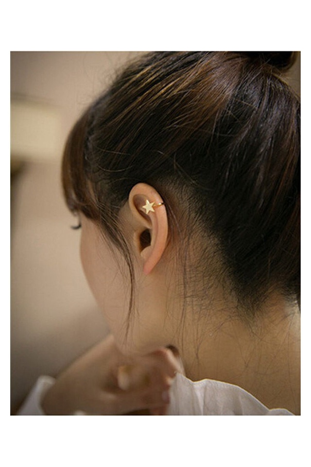 Cercel Ear cuff, model cu steluta, foarte mic si delicat, Auriu ...
