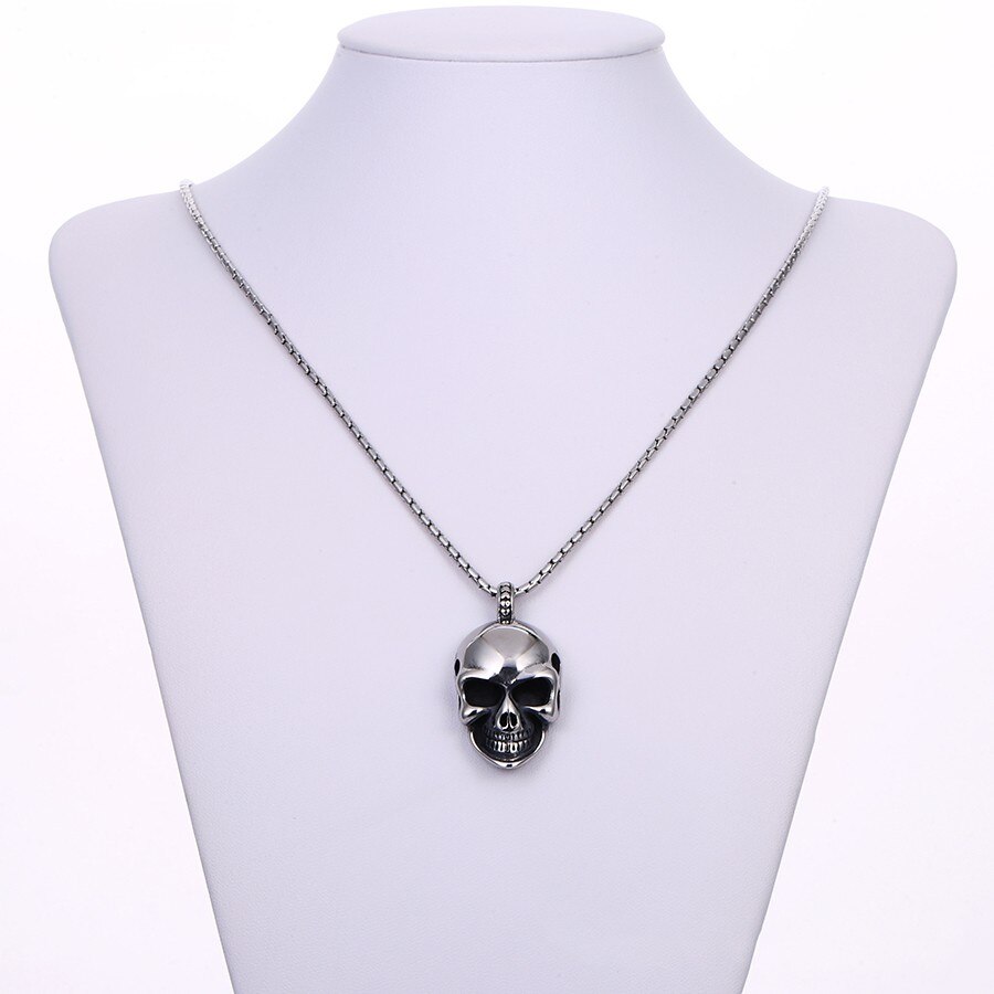 Pandantiv Goth "Skeleton" - eMAG.ro