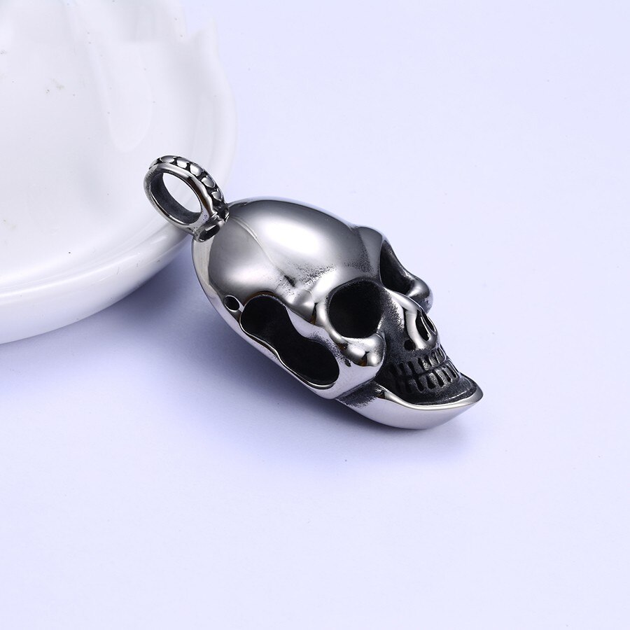 Pandantiv Goth "Skeleton" - eMAG.ro