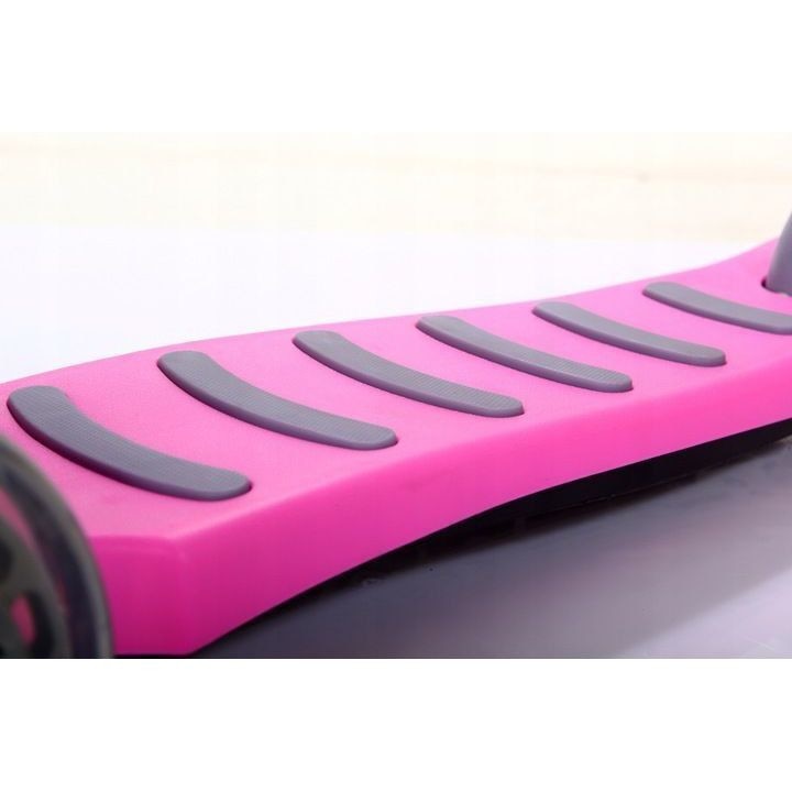 Trotineta "New Roller" 3 Roti cu LED, Platforma antiderapanta, Ghidon ...