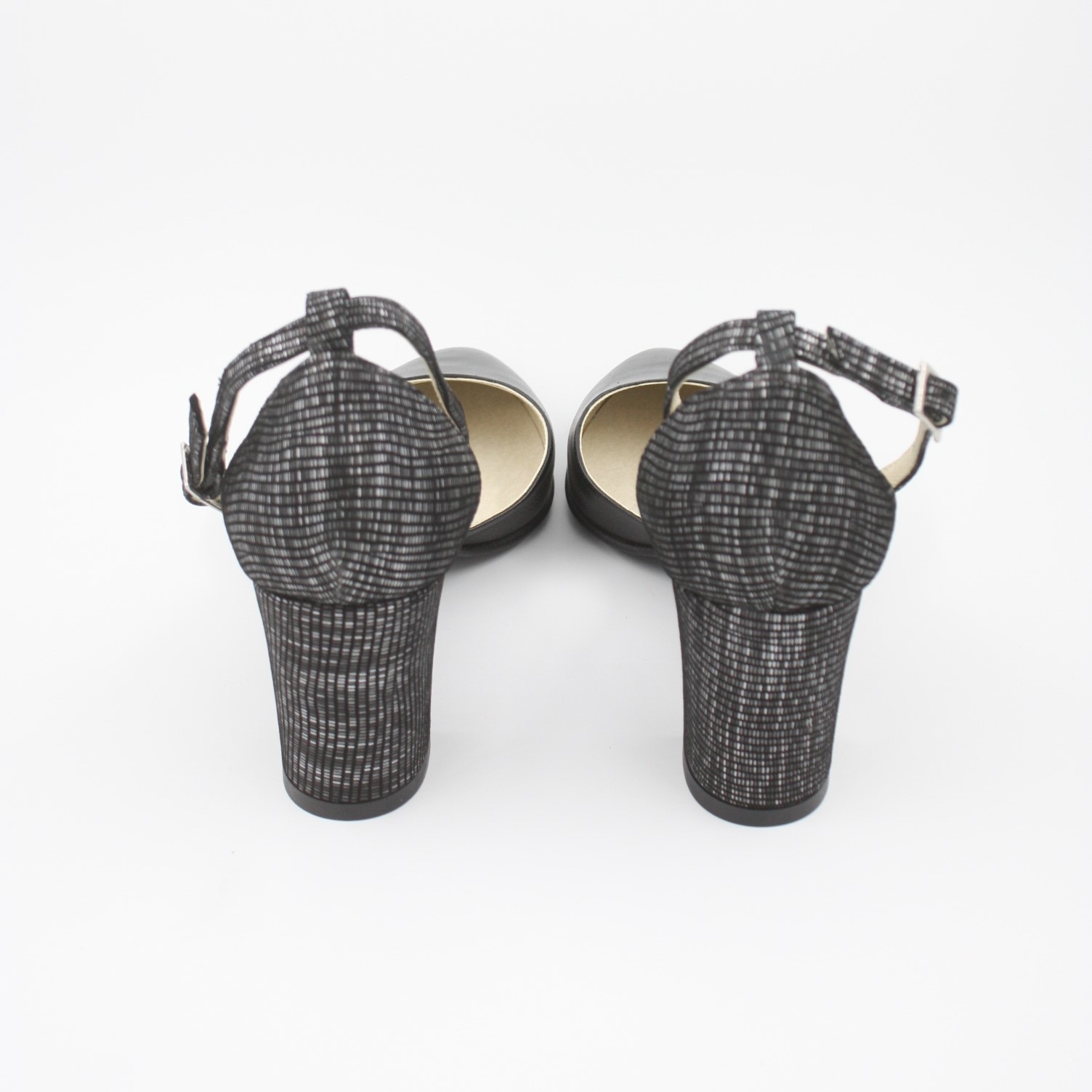 Pantofi sanda dama, piele naturala, aspect frumos, negru, toc imbracat ...