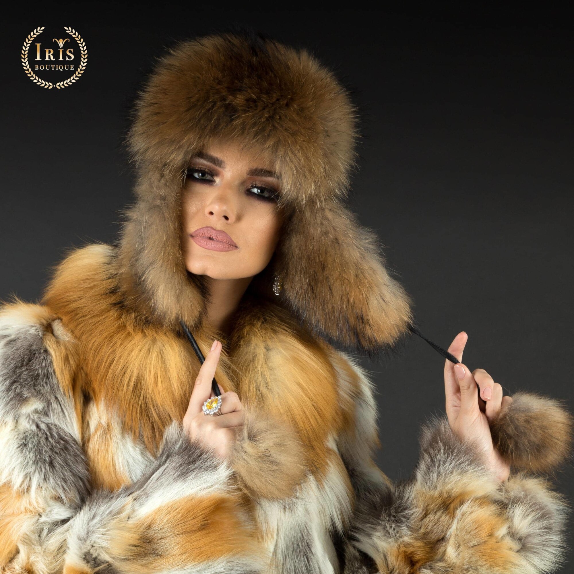 Caciula din Blana Naturala de Vulpe, Husky - Maro - eMAG.ro