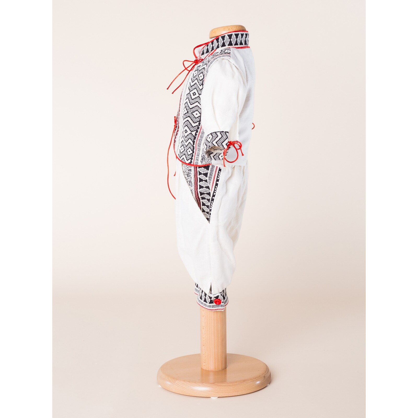 Set 3 piese costum traditional Luca 3-6 luni - eMAG.ro