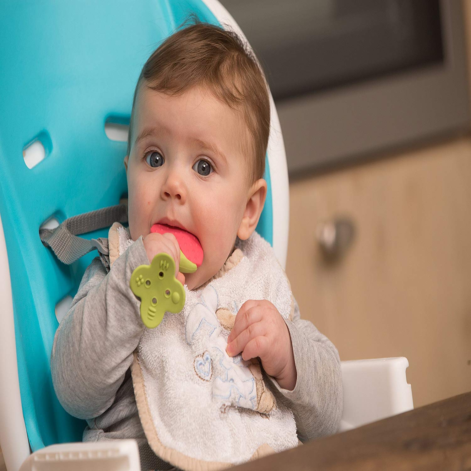 Anou gingival Bo Jungle, in forma de capsuna - eMAG.ro