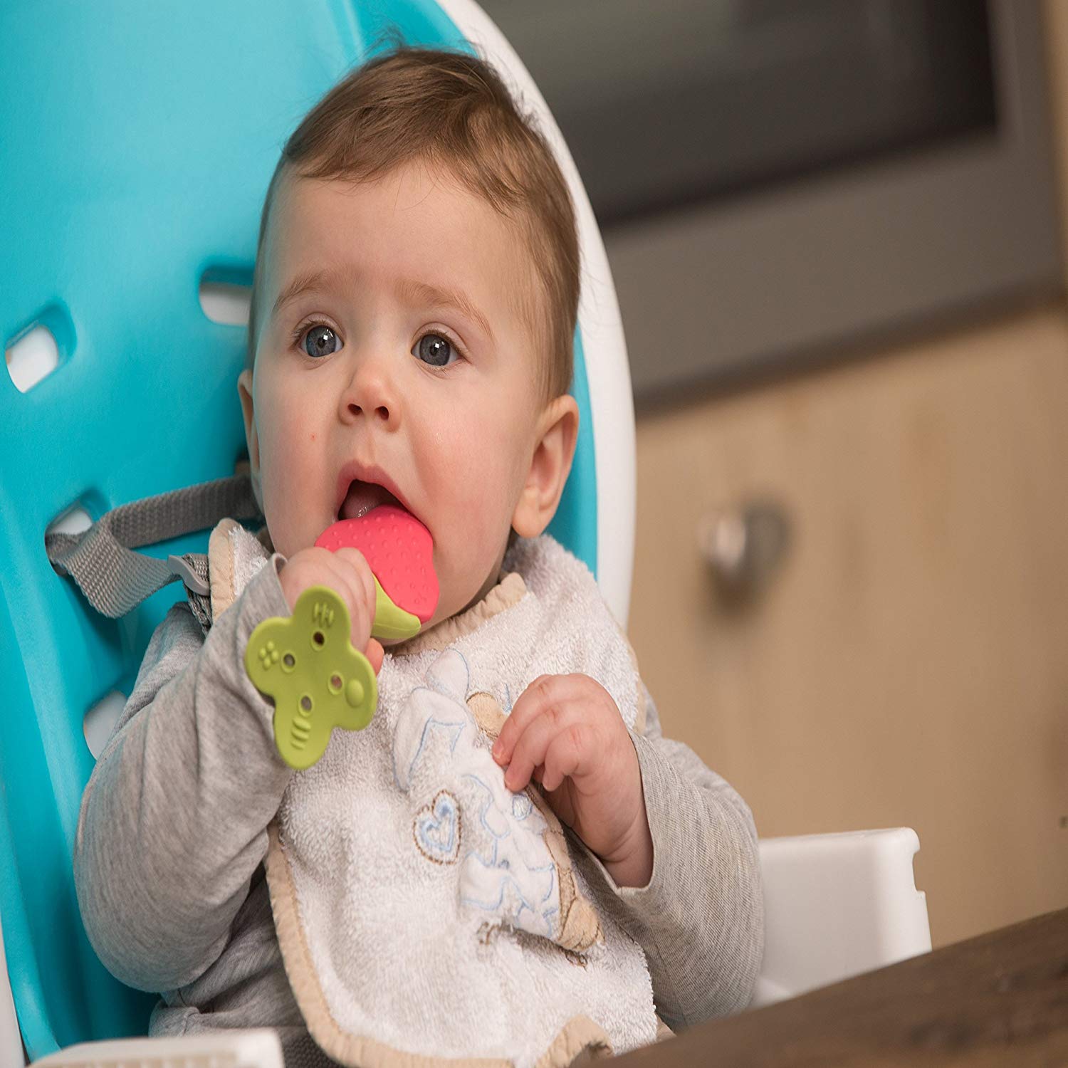 Anou gingival Bo Jungle, in forma de capsuna - eMAG.ro