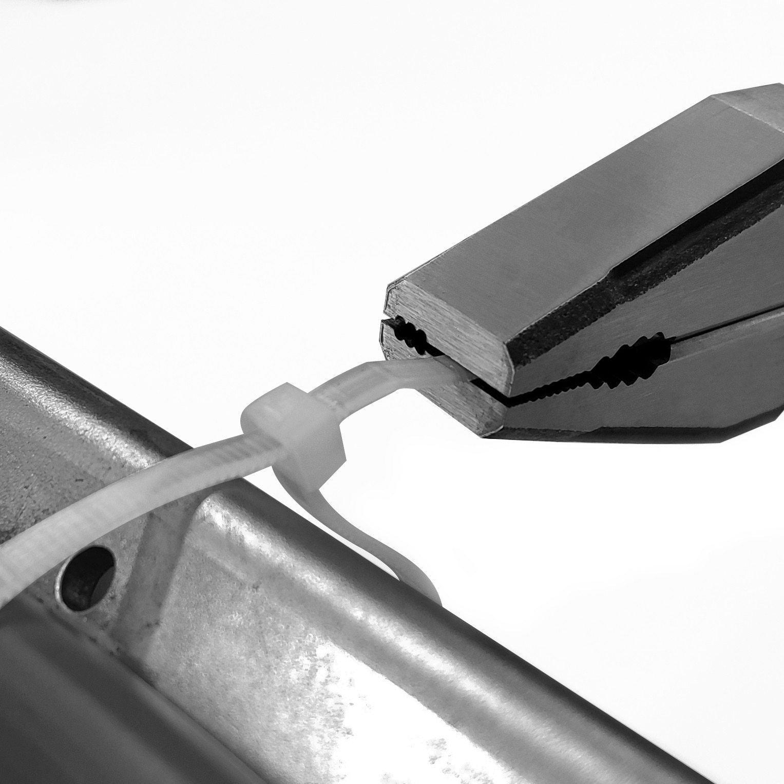 Cleste patent combinat extragere suruburi rupte ENGINEER PZ-78, 225mm ...