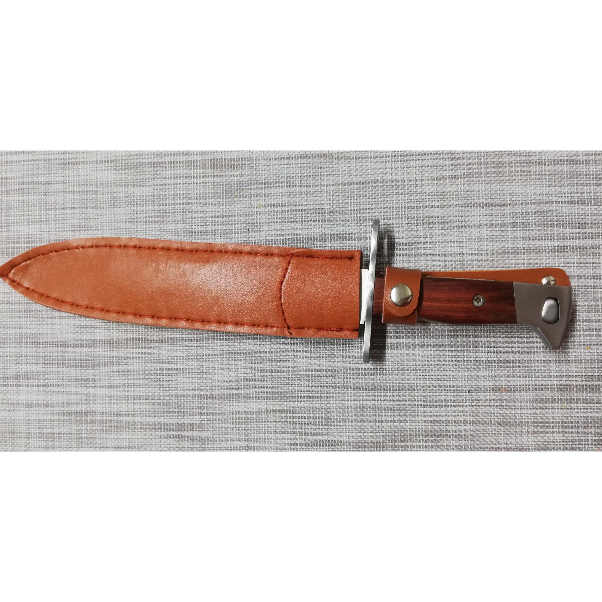 Set Cutit tip baioneta, 34 cm, teaca inclusa din piele ecologica maro ...