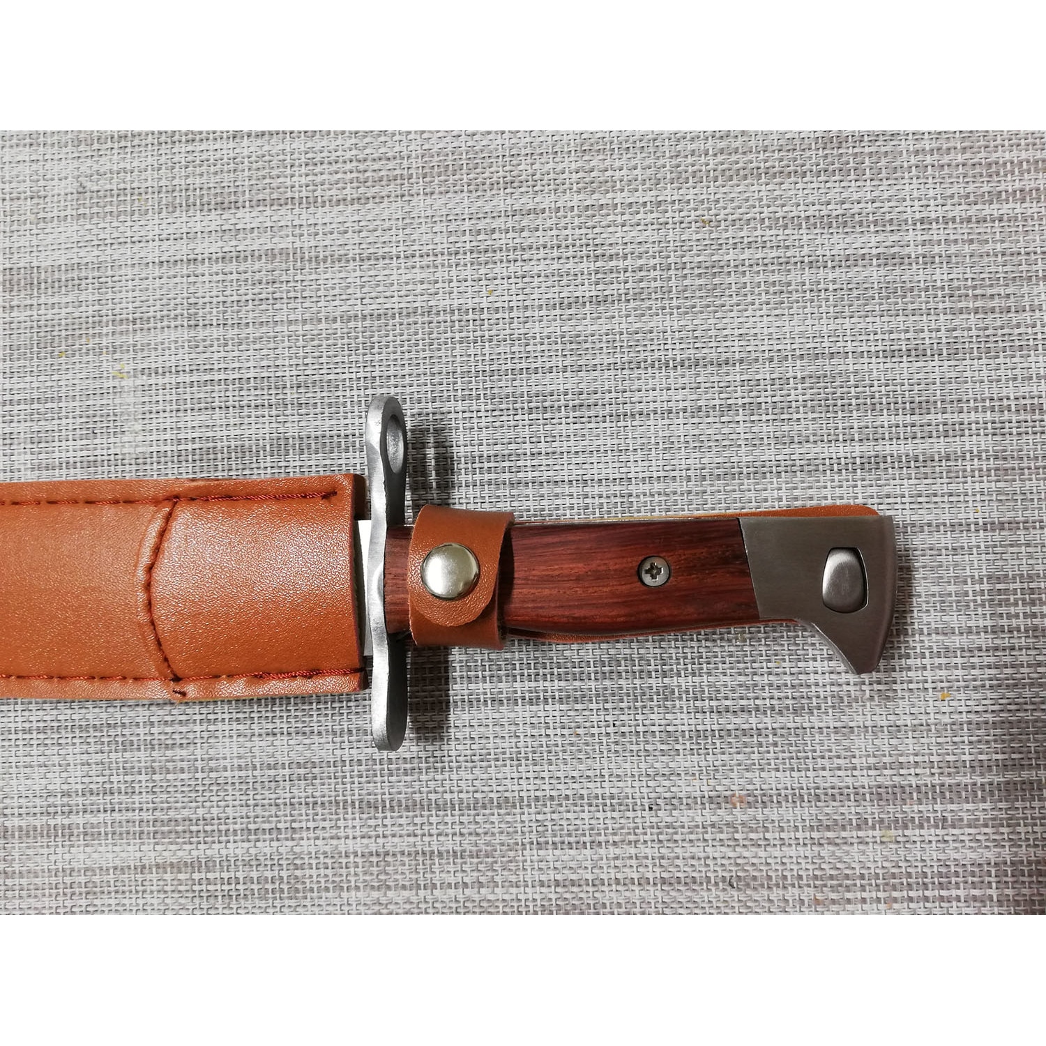 Set Cutit tip baioneta, 34 cm, teaca inclusa din piele ecologica maro ...