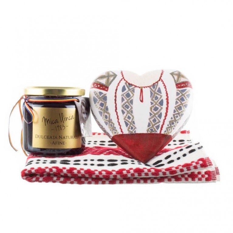 Pachet cadou de craciun cu dulceata naturala, stergar traditional si ...