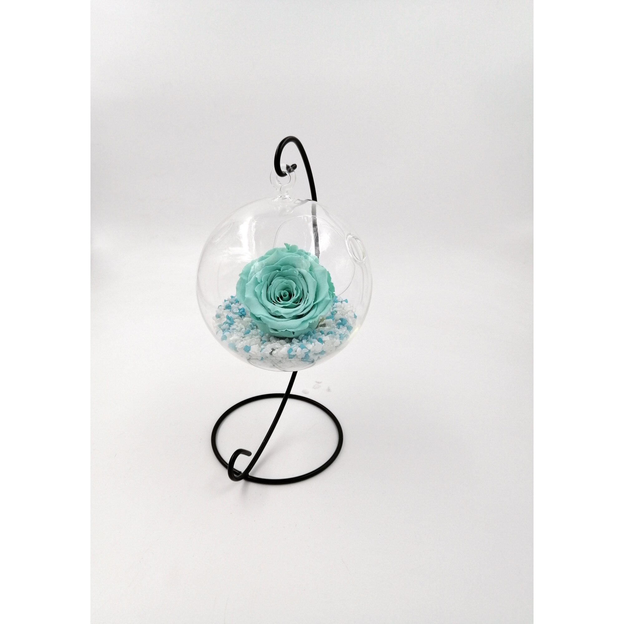 Trandafir Criogenat Turquoise Aquamarine, pe pat de pietricele, in bol ...