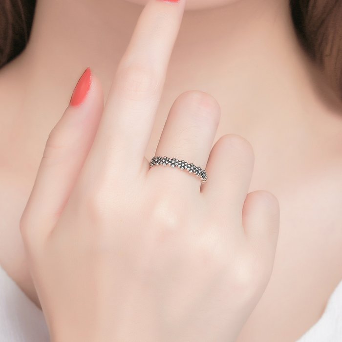 Inel din argint patinat cu Floricele Infinite - eMAG.ro