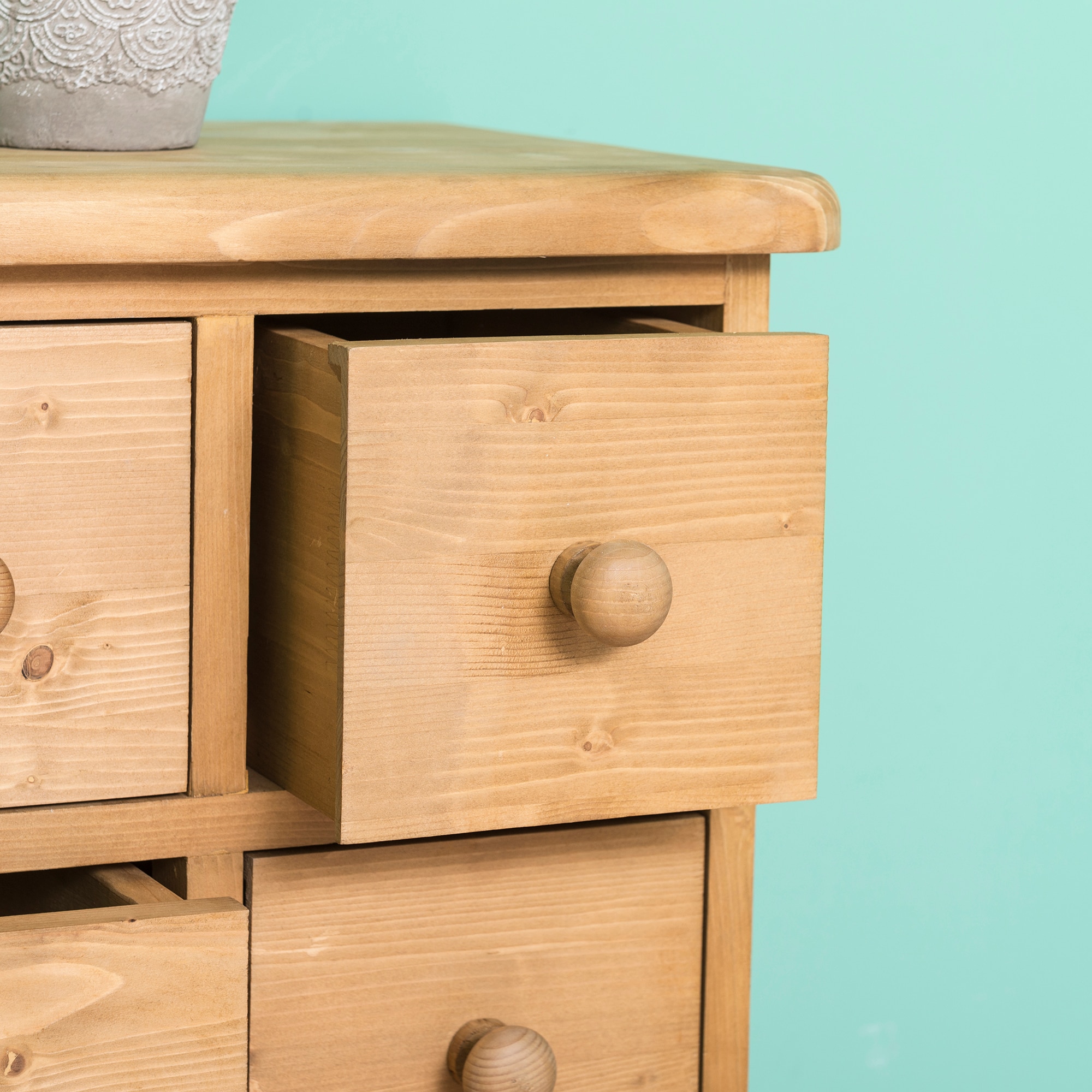 Comoda ingusta cu 8 sertare, culoare natural - eMAG.ro