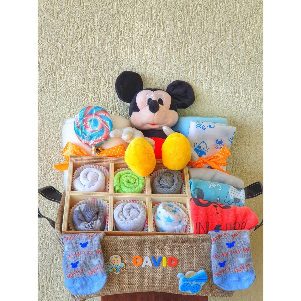 Cos Cadou Colorat Personalizat pentru Bebelusi, 18 Piese - eMAG.ro