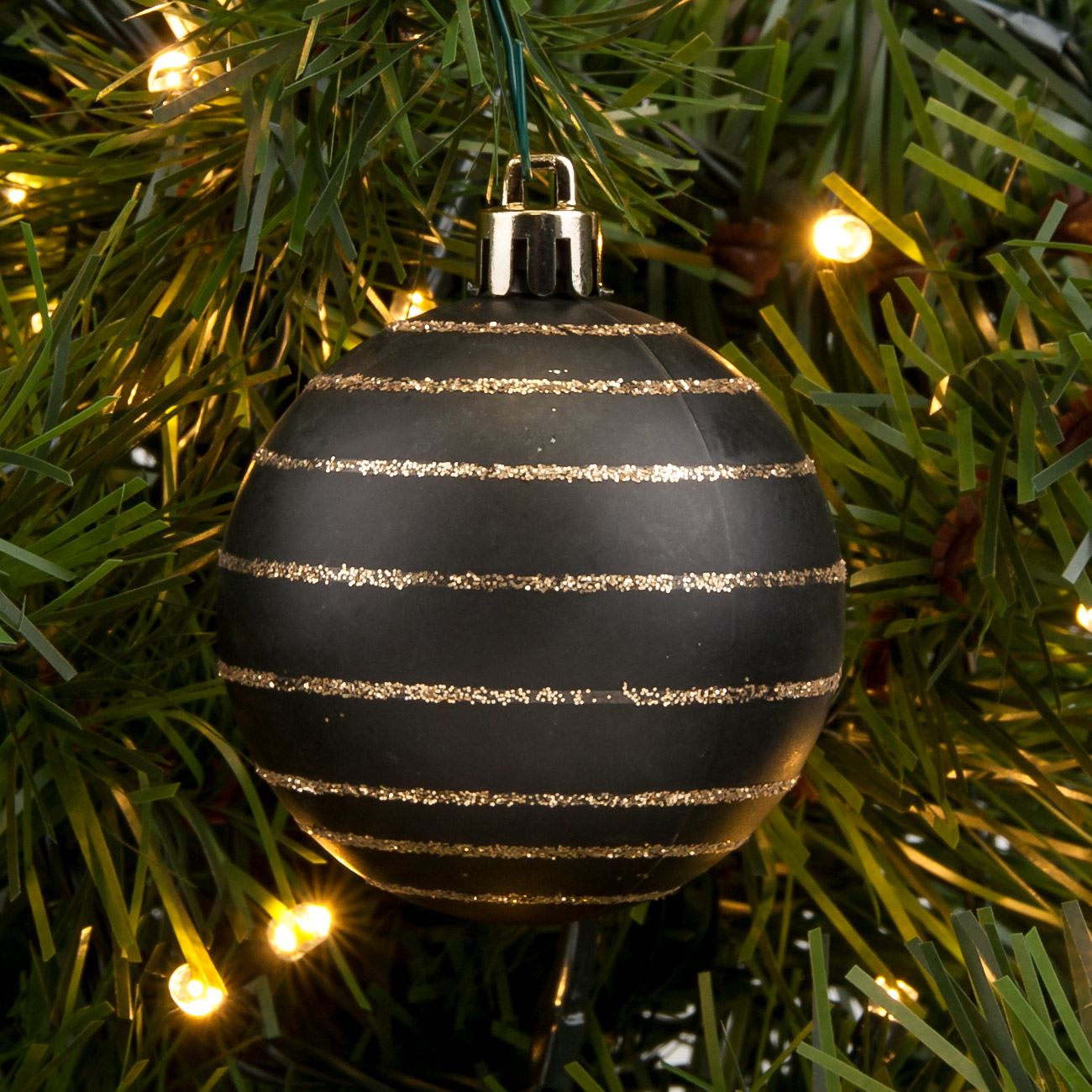 Комплект 6 коледни топки, матов модел с блясък, 6 см, черно/златно ...