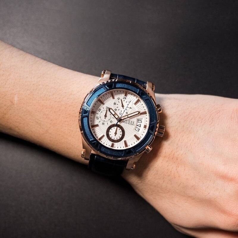 Karóra GUESS PINNACLE W0673G6 - eMAG.hu