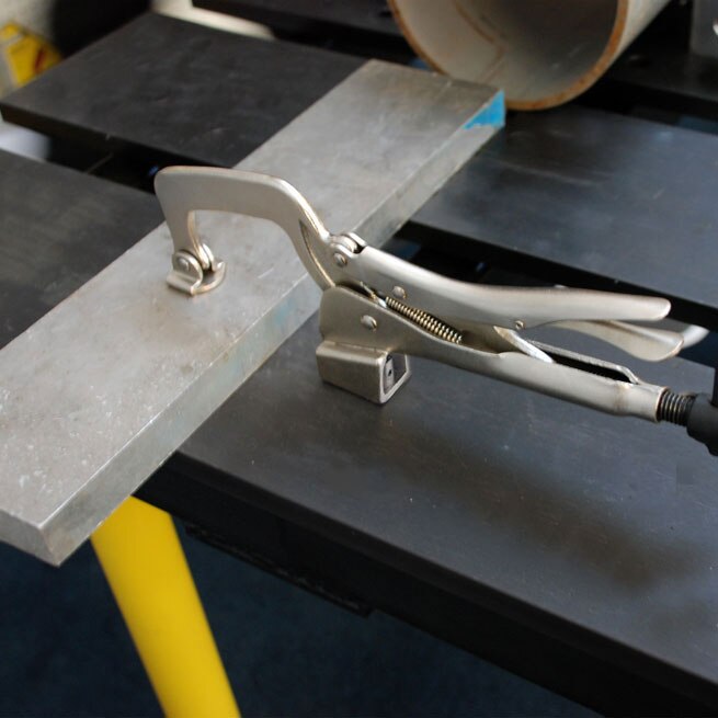 Cleste autoblocant, fixare pe masa, deschidere 100 mm, PT11 - eMAG.ro