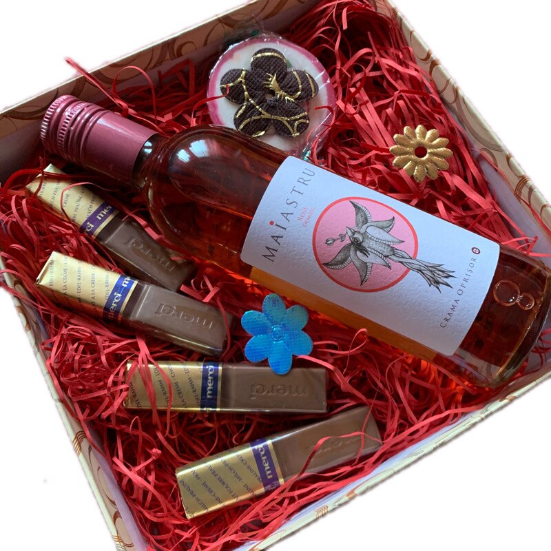 Pachet cadou, Dulapiorul Roz, Merci Wine - eMAG.ro