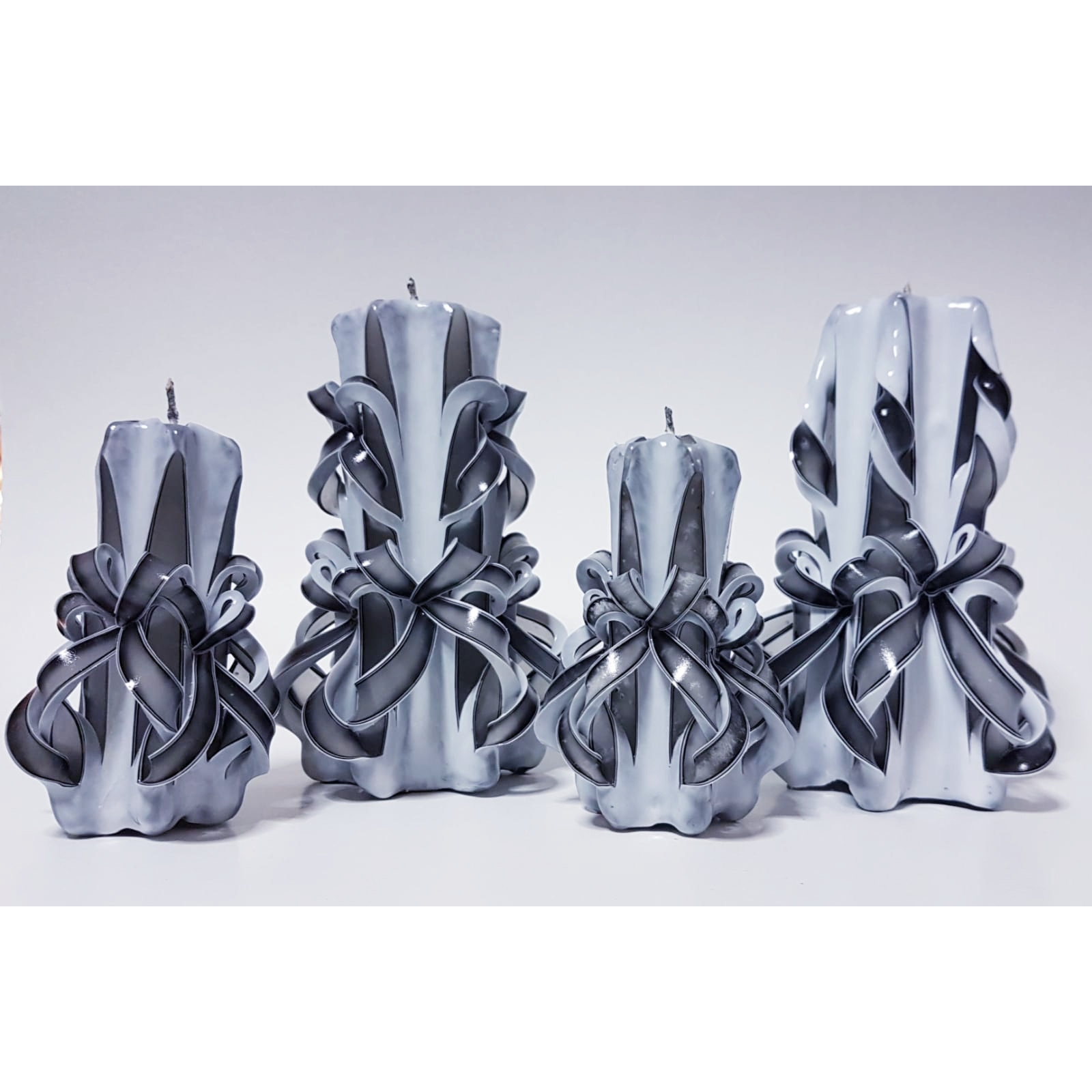 Set lumanari sculptate manual, parfumate, 4 bucati, alb- negru - eMAG.ro