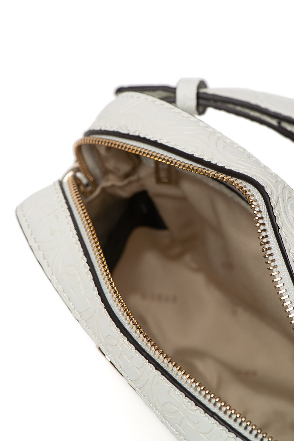 Guess, Чанта Kamryn от еко кожа с релефно лого, Бял - eMAG.bg