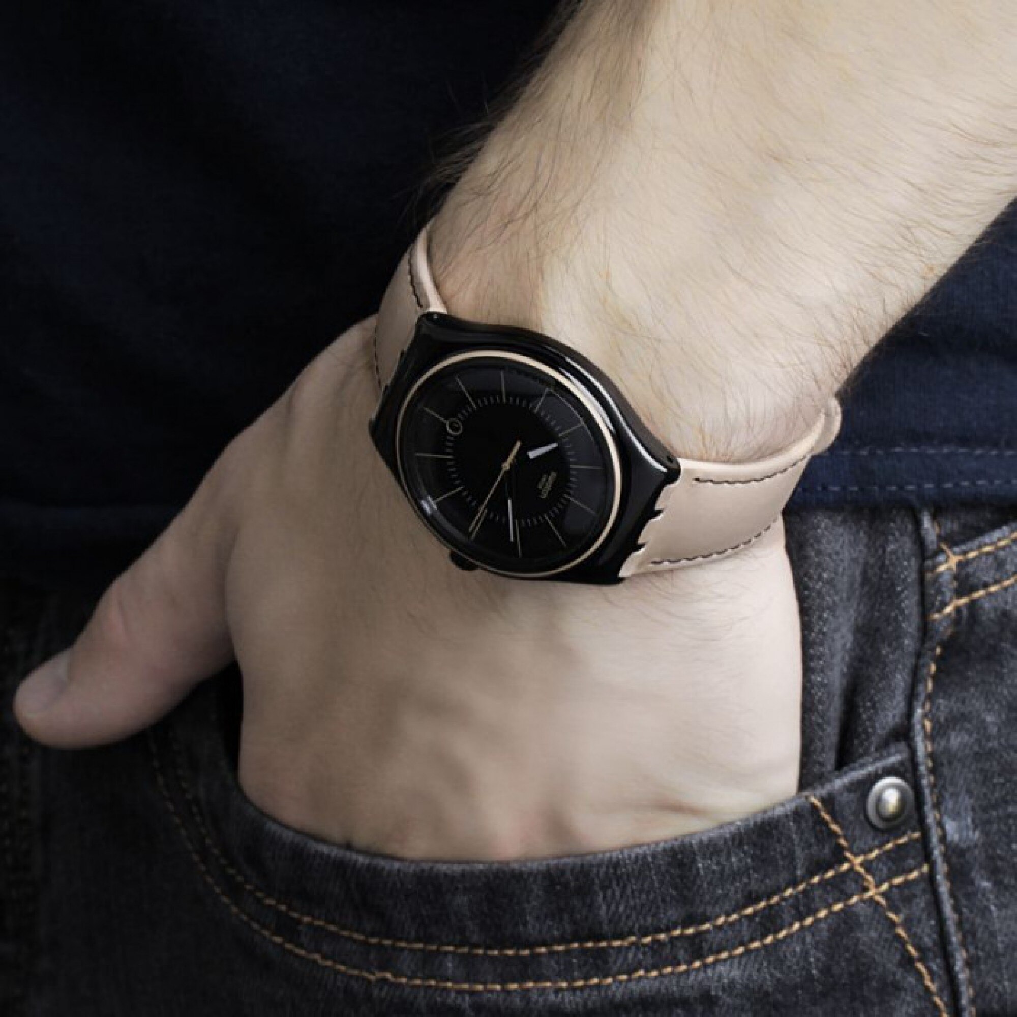 Часовник Swatch YWB400 - eMAG.bg