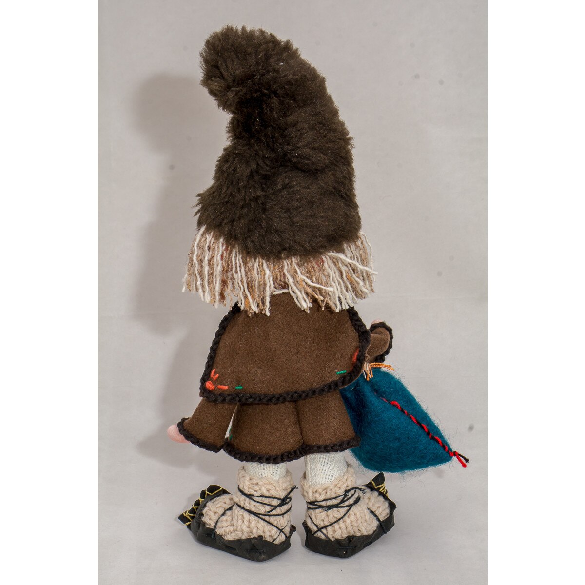 Papusa de colectie din materiale textile, baiat taran port popular ...