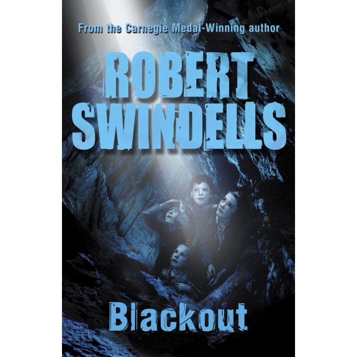 Blackout de Robert Swindells - eMAG.ro