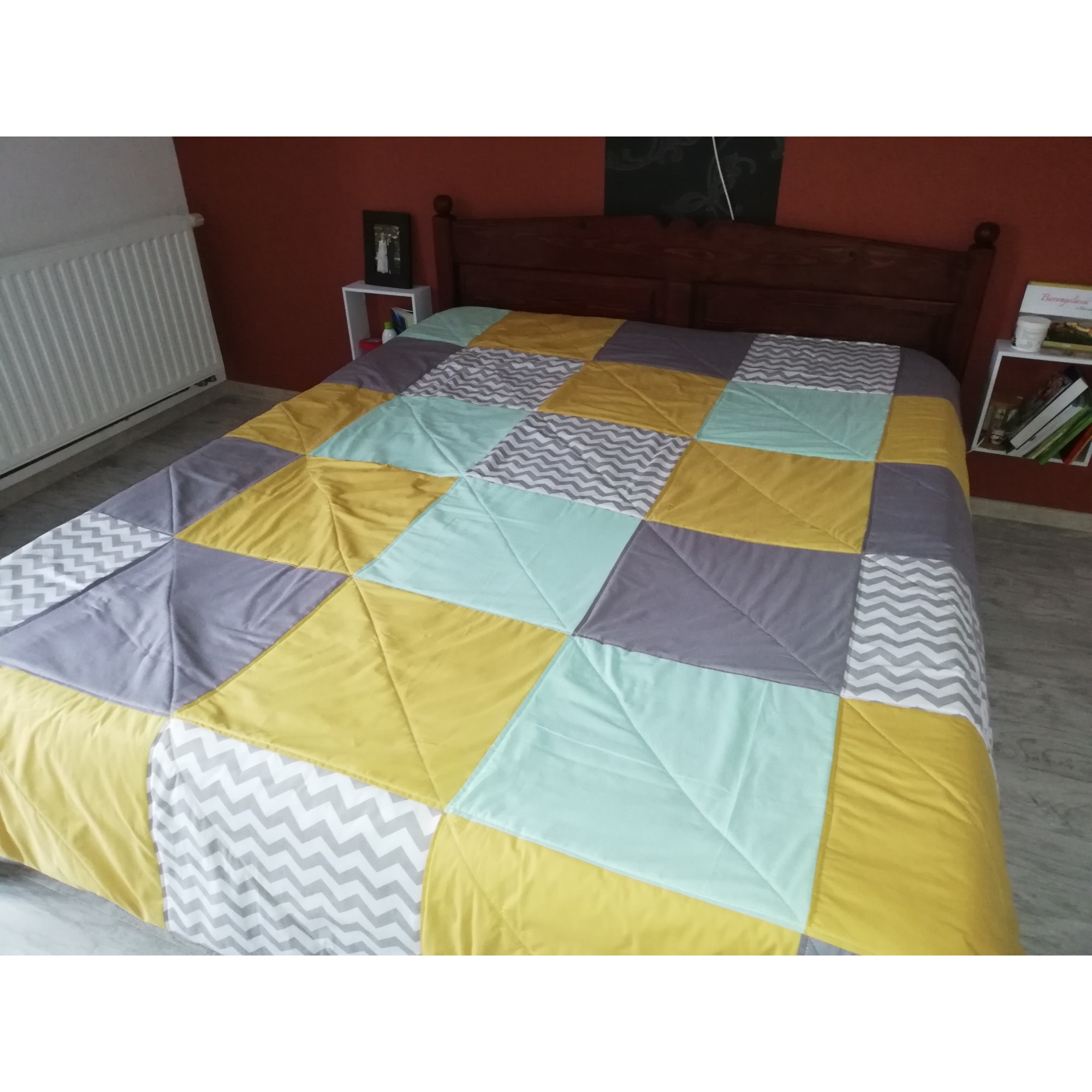 Cuvertura pat matrimonial, Model patchwork galben/gri,menta, 200x220 cm ...