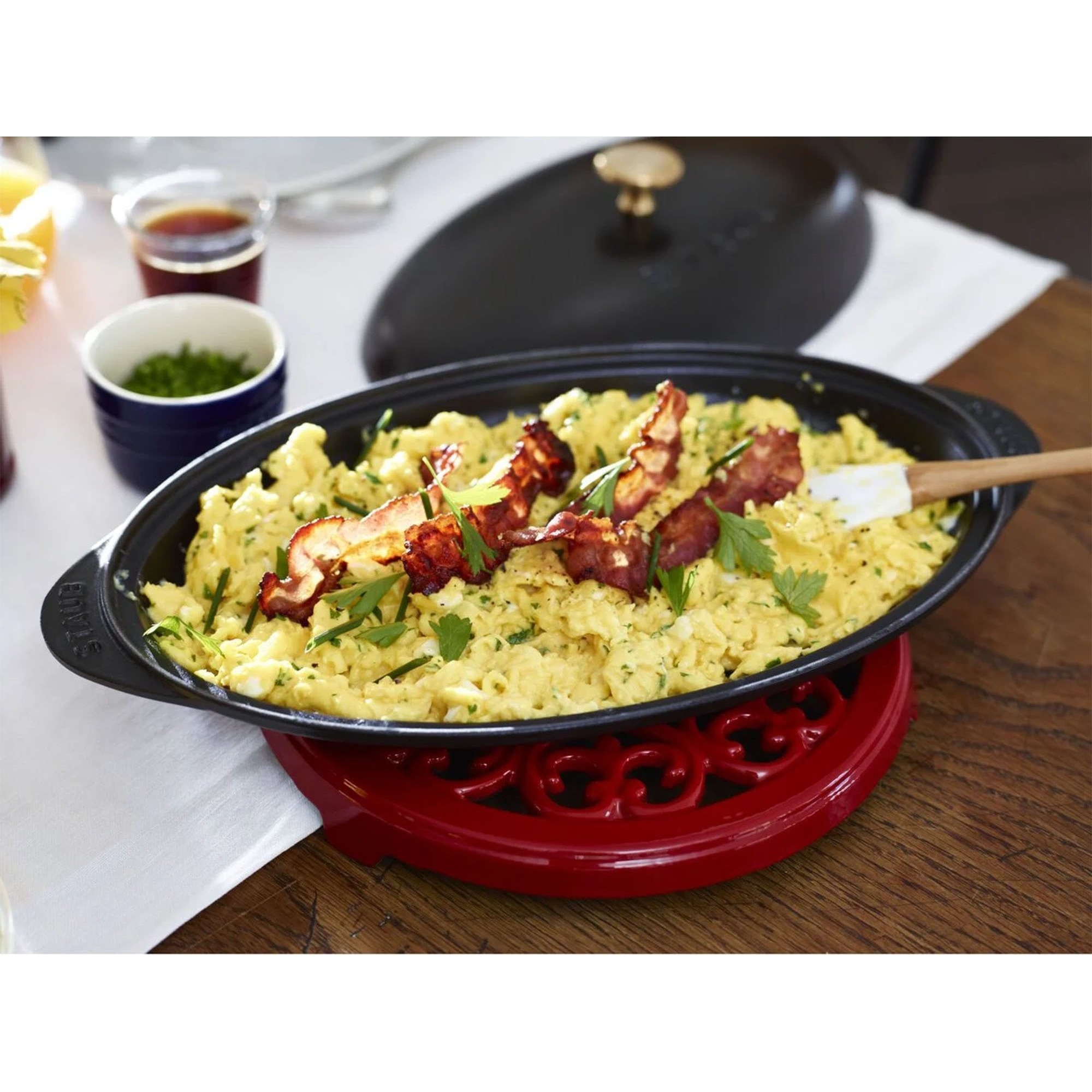 Vas oval fonta cu capac, 31cm/0,7L, Black - Staub - eMAG.ro
